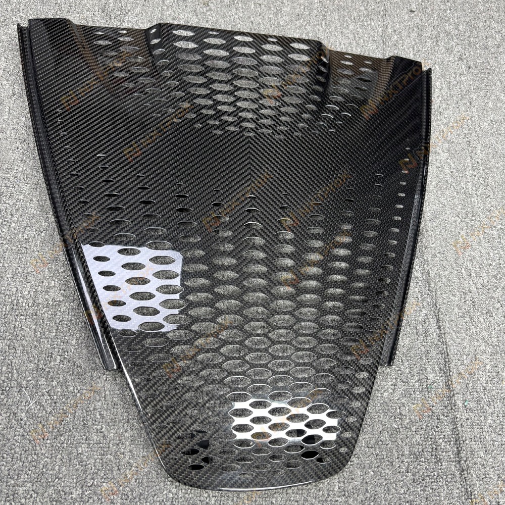McLaren 720S Spider OEM Rear Engine Cover – Dry Carbon Engine Cover ...